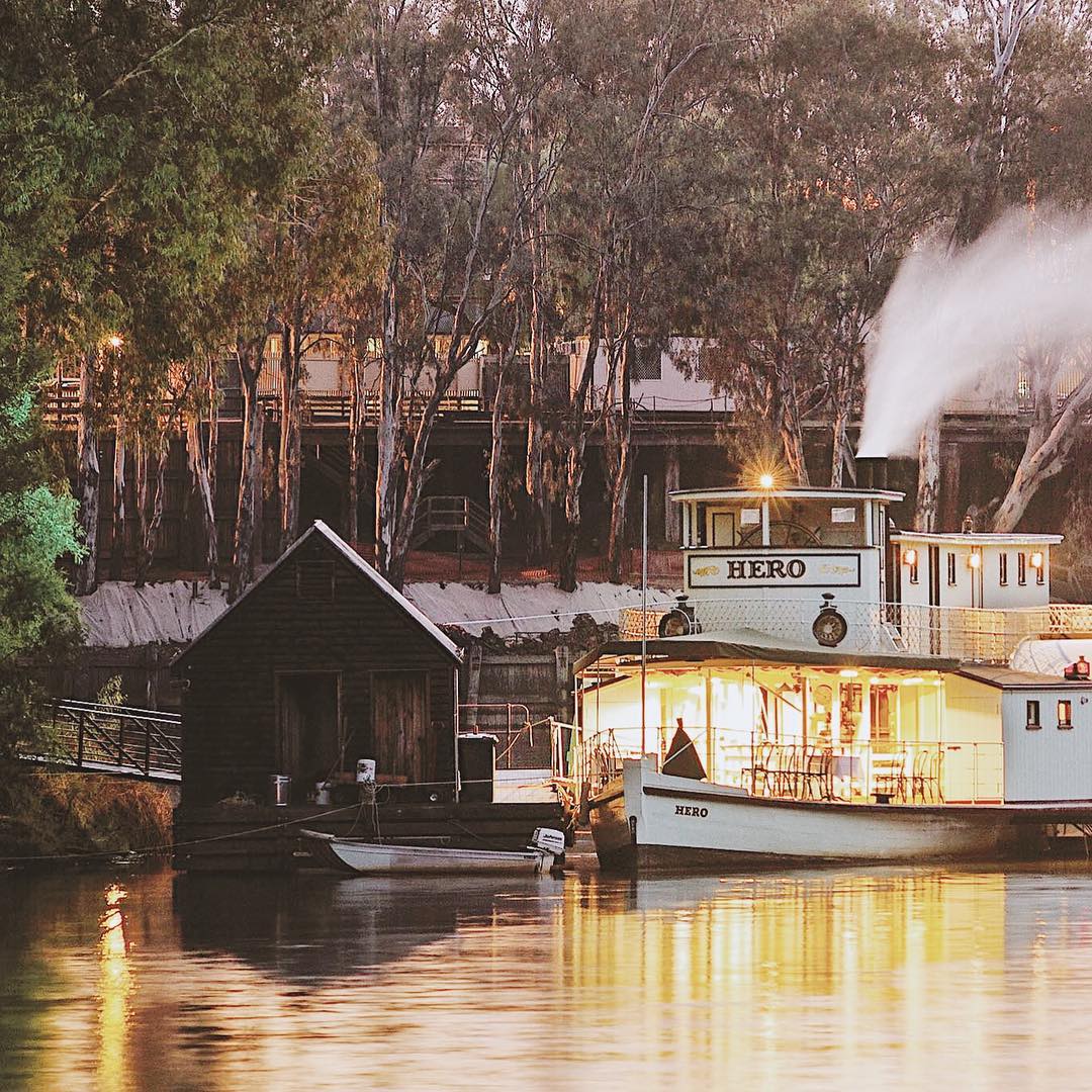 Echuca Moama & District Tourism - Ultimate Bridal Event